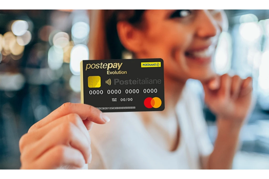 Come ricaricare una PostePay Evolution, online o in contanti
